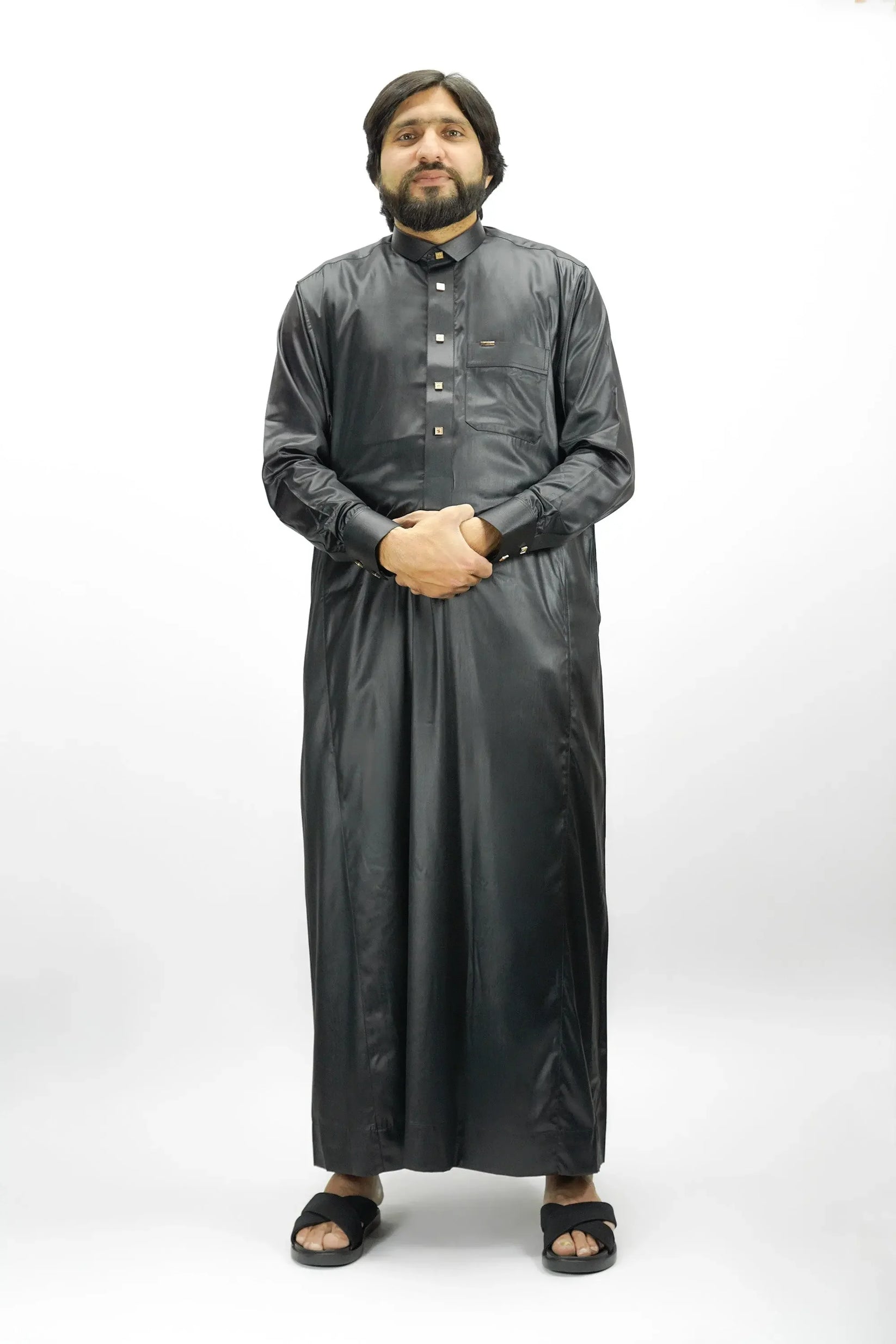 Black Luxury Thobe With Premium Buttons – almanaar Islamic Store