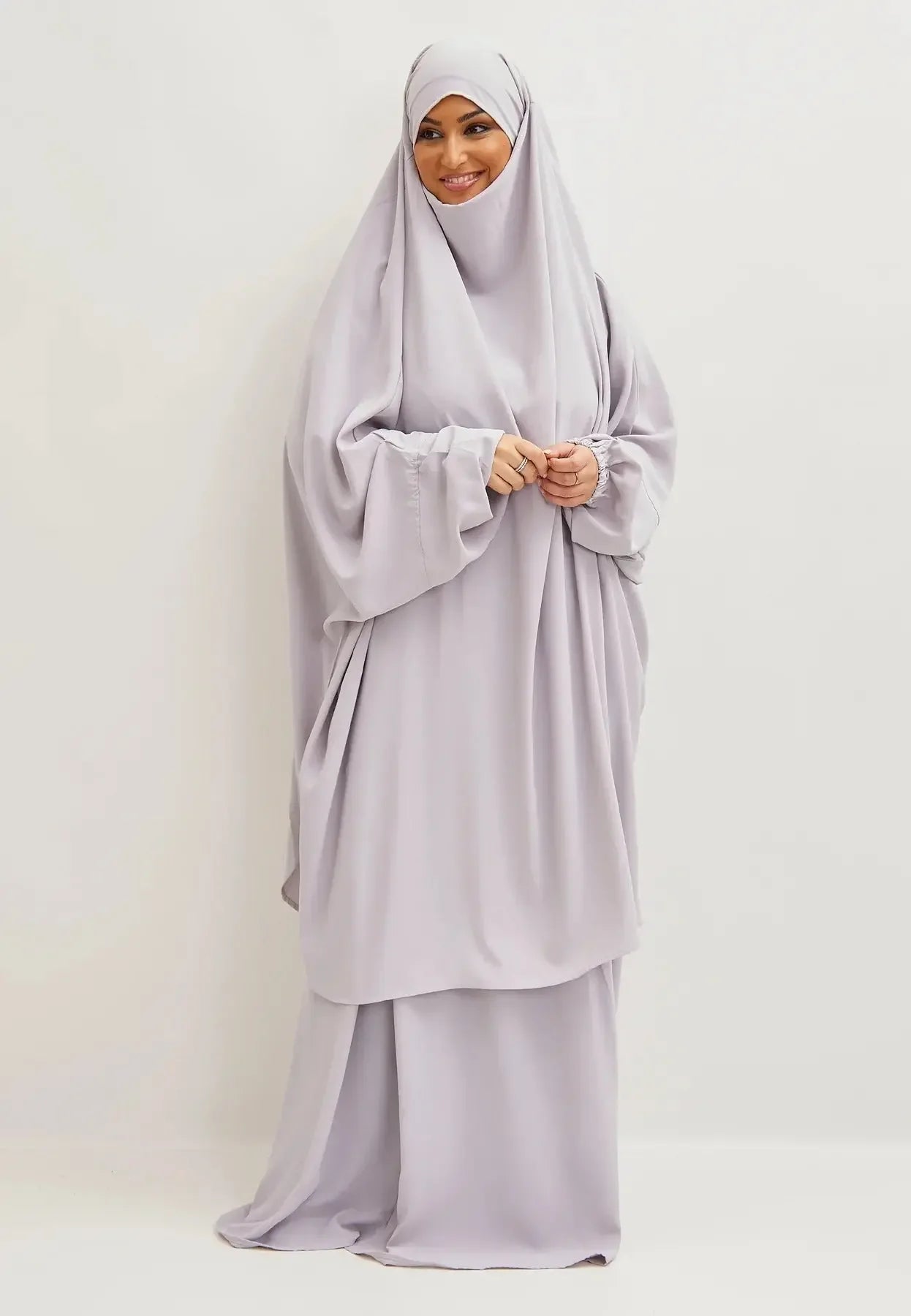 Light Grey Premium Two Piece Medina Silk Jilbab Set – almanaar Islamic ...